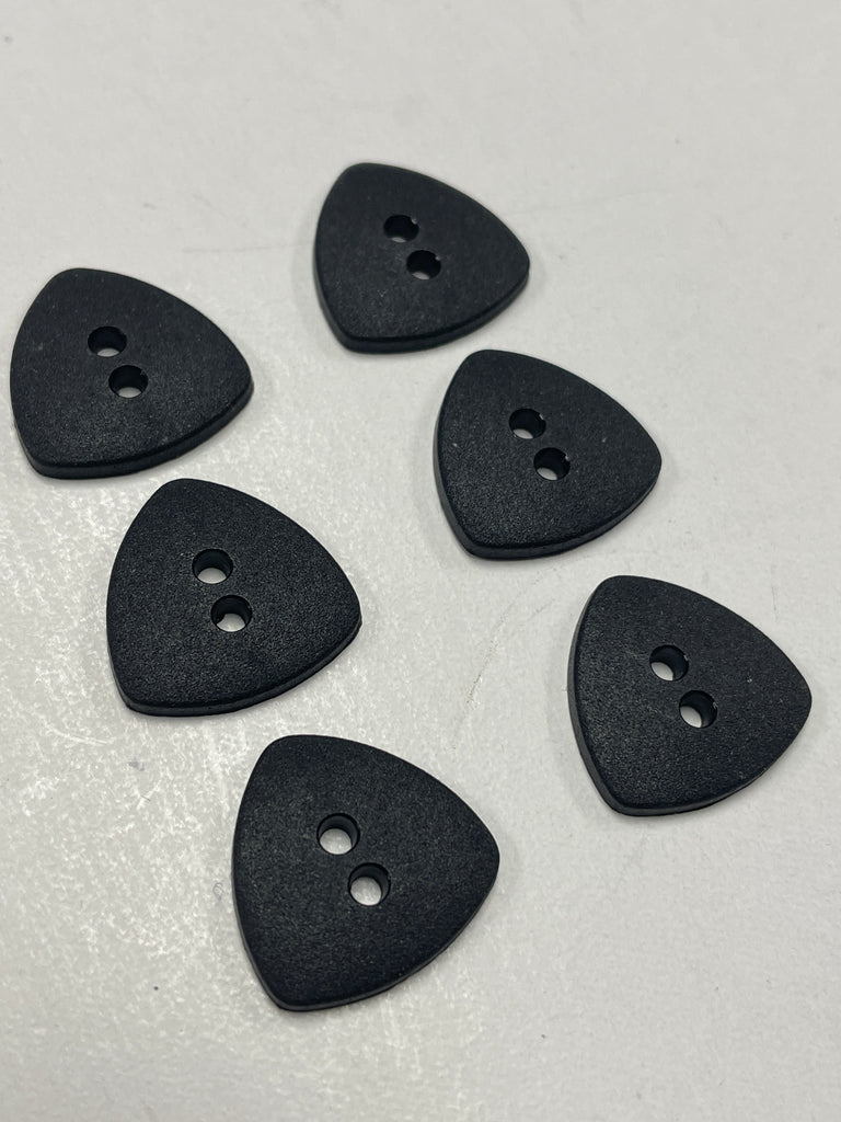 Button Plastic Set of 6 Vintage - Black Triangles with Rounded Corners ...