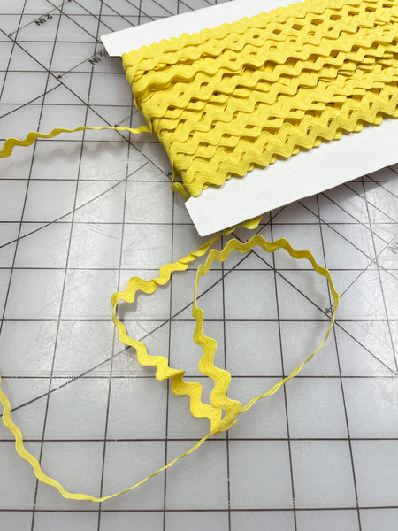 SALE Rick Rack By the Yard 1/2” wide Vintage - Yellow – Lucky DeLuxe ...